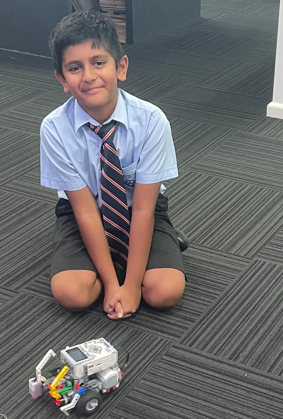 Taipan Roboneers: Week One High Tech Happiness - Canterbury College