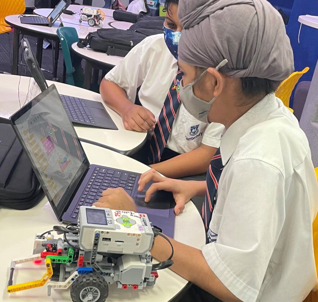 Taipan Roboneers: Practicing To Be Future Programmers - Canterbury College