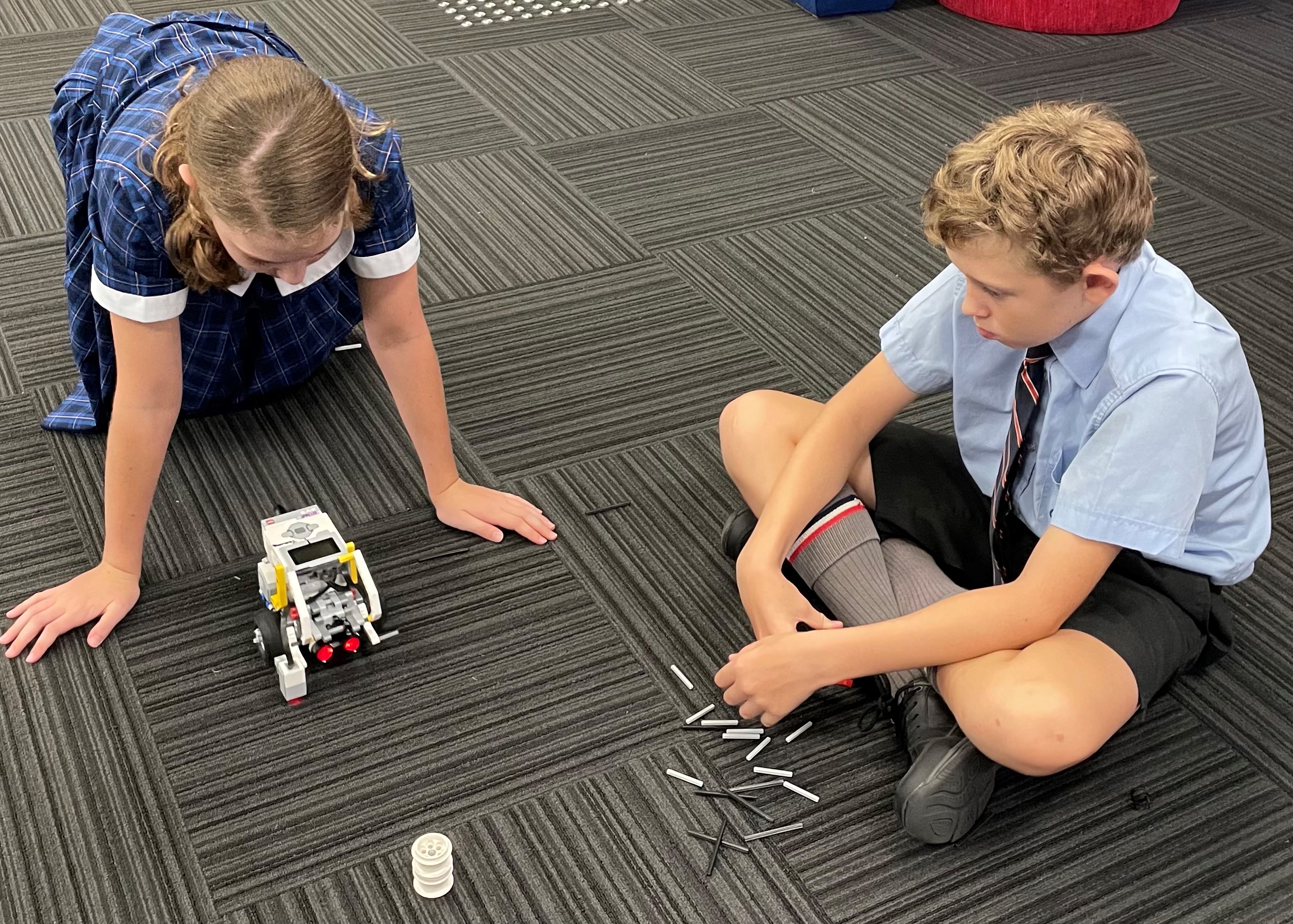 Taipan Roboneers: Practicing To Be Future Programmers - Canterbury College
