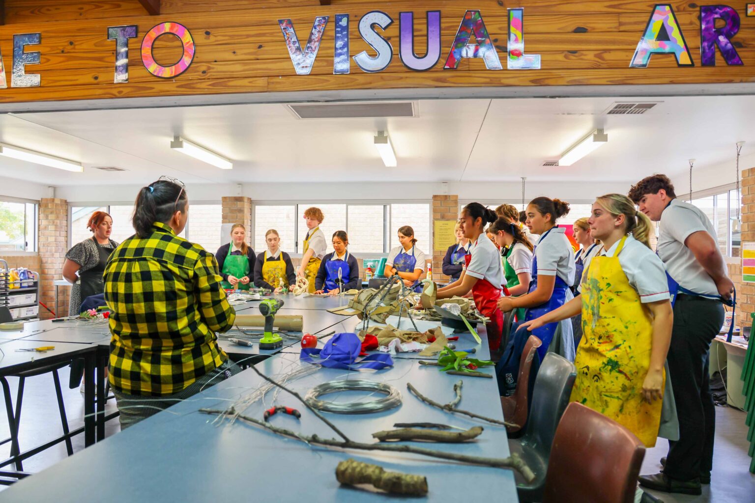 Year 12 Visual Art Workshop: Visiting Artist Carolyn V Watson | Photo Gallery & Video ...